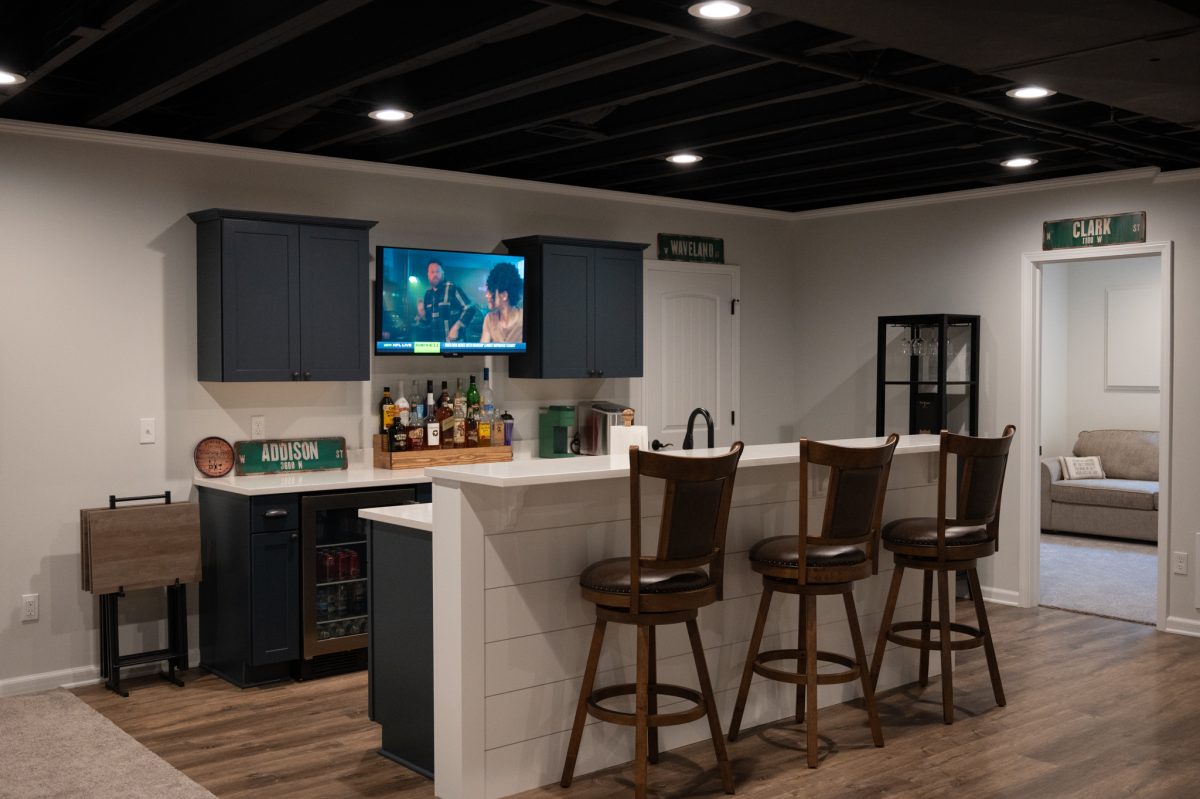 Finished Basement with Bar, Home Office and Bathroom in South Lyon, MI - Basements Plus