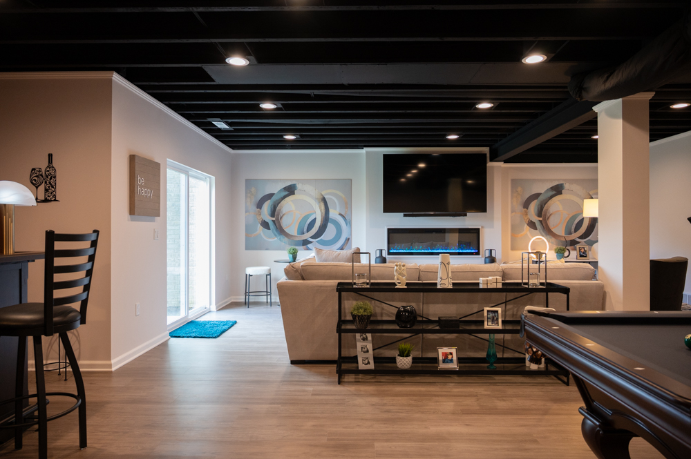 Finished Basement with Wet Bar in West Bloomfield, MI - Basements Plus