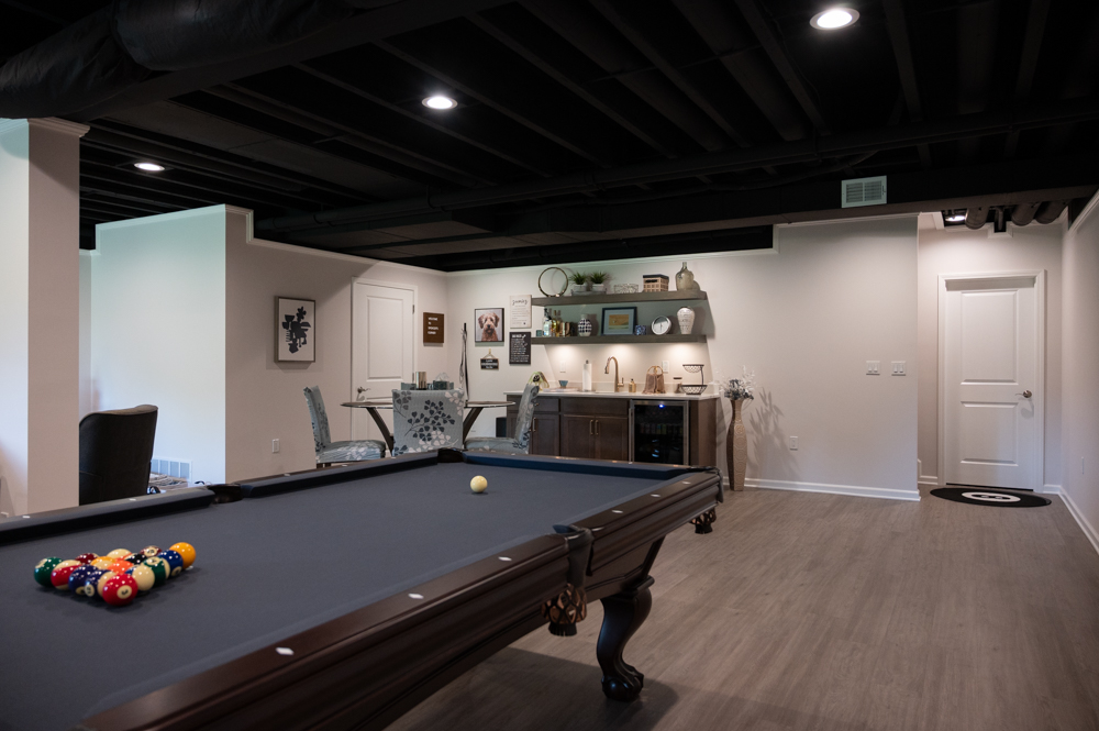 Finished Basement with Wet Bar in West Bloomfield, MI - Basements Plus