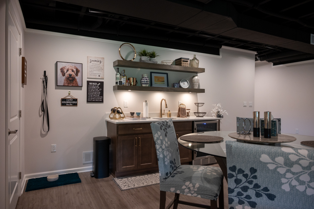 Finished Basement with Wet Bar in West Bloomfield, MI - Basements Plus